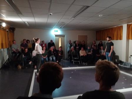 Theatervoorstelling over huiselijk geweld bij Vrouwenopvang Rosa Manus ...
